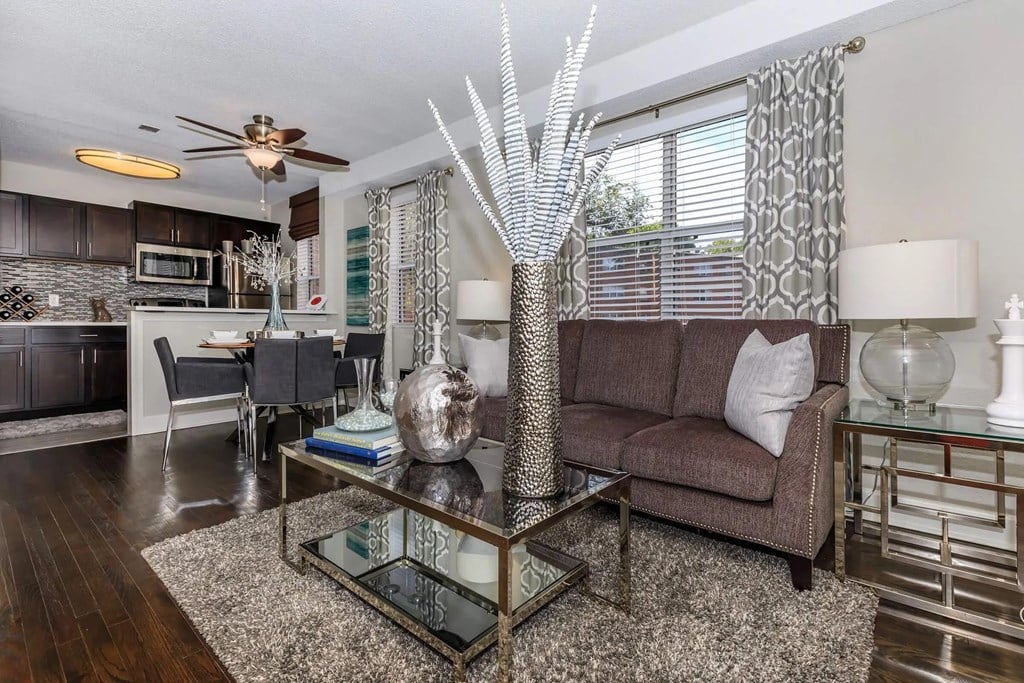 Infinity Plaza West - apartments for rent in West Plaza - Westwood ...