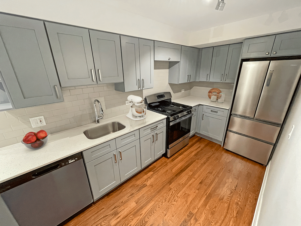 Sheridan Lake - 6401 N Sheridan Rd - apartments for rent in Rogers Park ...