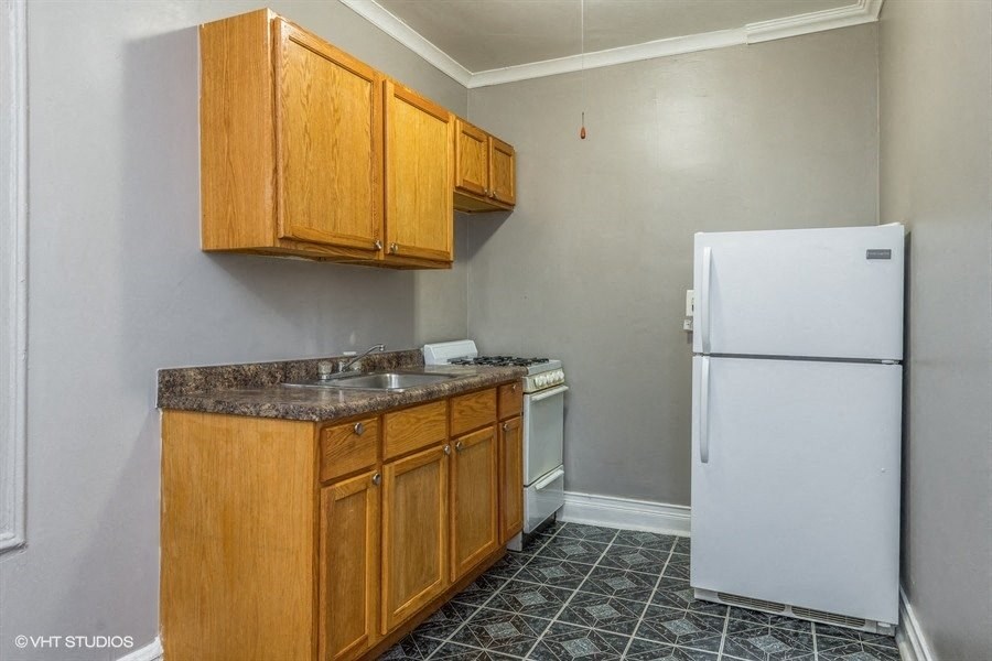 3935 W Diversey - apartments for rent in Logan Square, Chicago ...