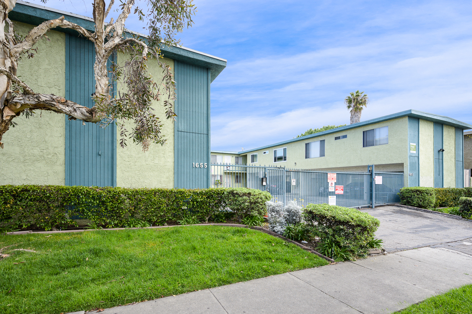 Harbor View - Apartments for rent in Old Torrance, Torrance | Point2Homes