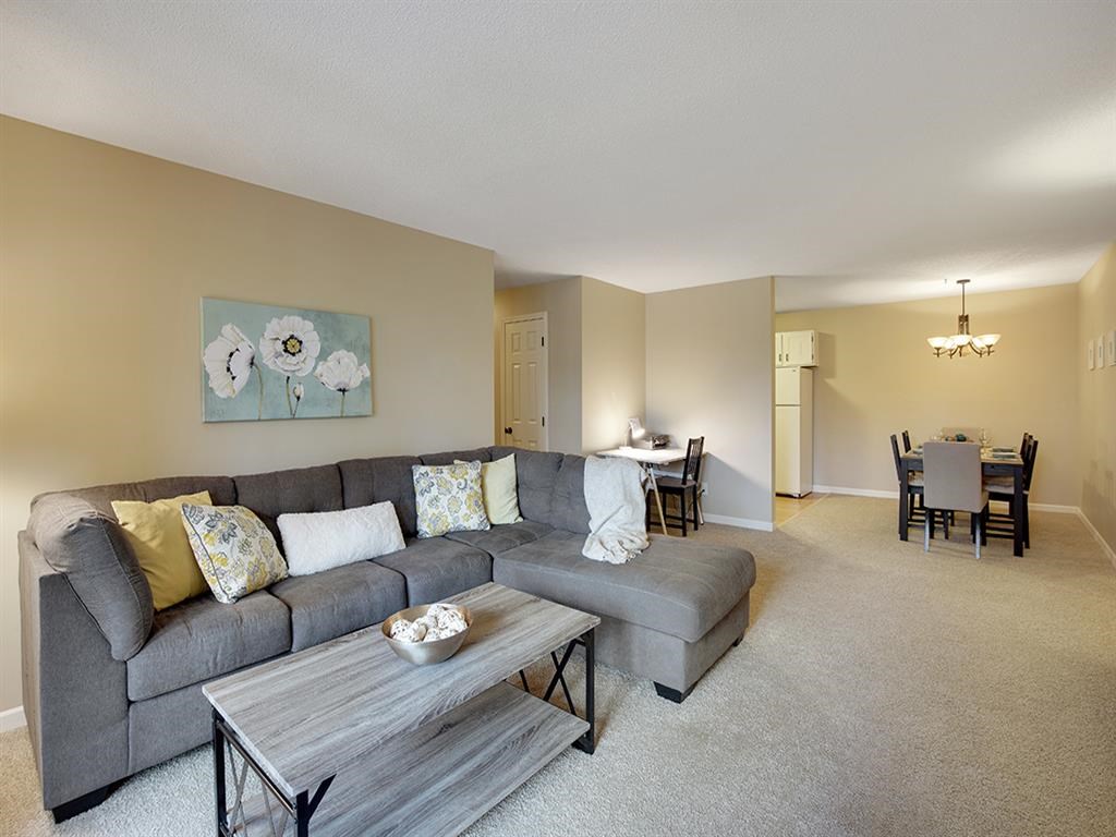 Axon Green - townhouses for rent in West Calhoun, Minneapolis | Point2Homes