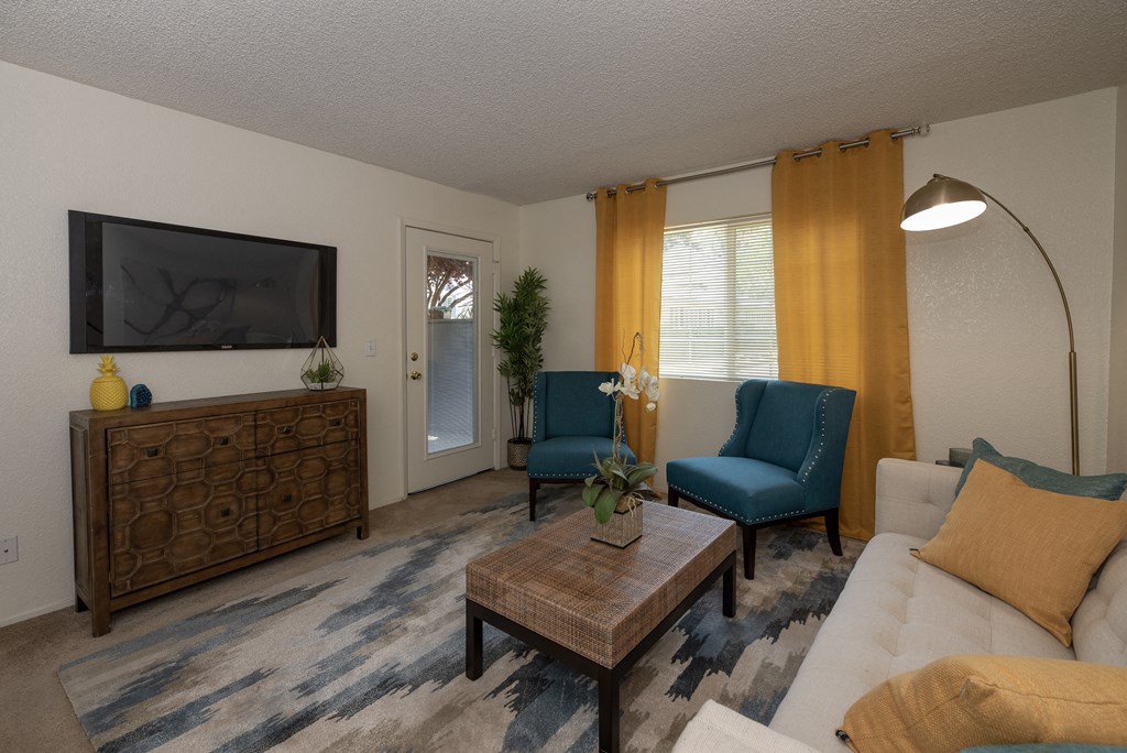 Woodbridge Apartments - apartments for rent in South Natomas ...