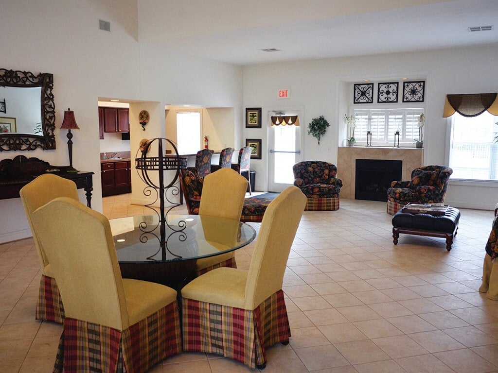 Whispering Oaks Apartments - apartments for rent in Whispering Oaks ...