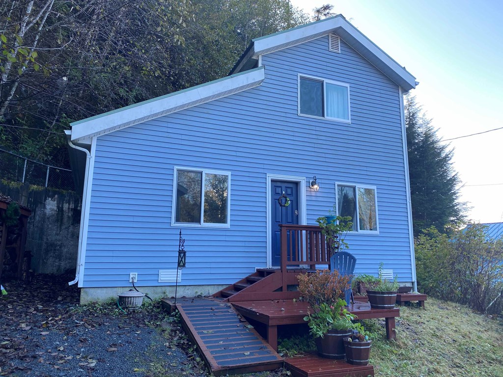 4752 Halibut Point Road - house for rent in Sitka for $1,800/month ...