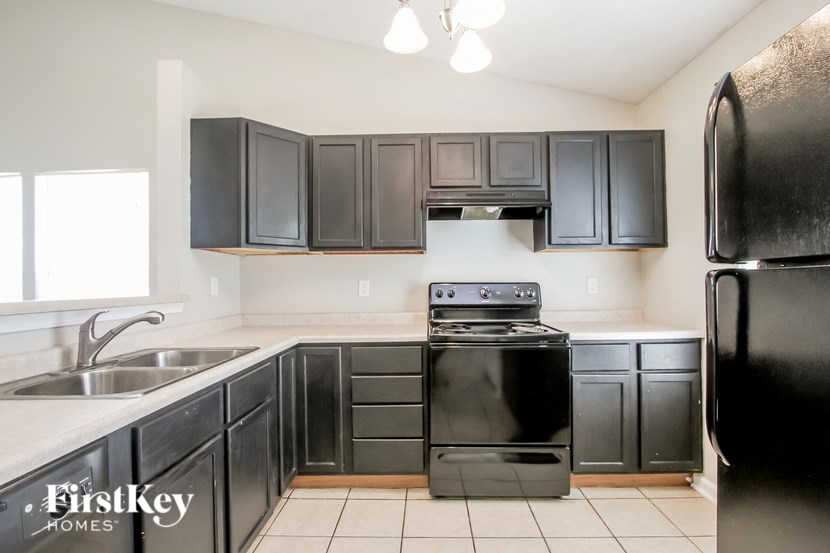 3452 Oliver Avenue Indianapolis, IN 46241 - house for rent in Fairview ...