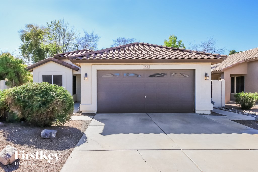 701 E CANTEBRIA DRIVE GILBERT, AZ 85296 - house for rent in Neely ...