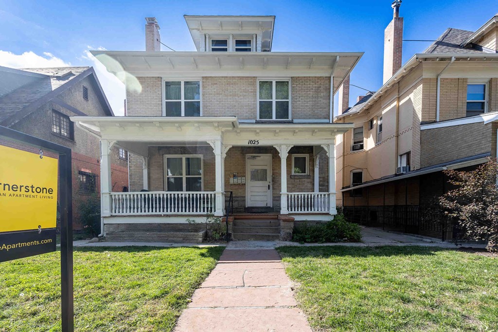 The Coronas - Apartments for rent in Capitol Hill, Denver | Point2Homes