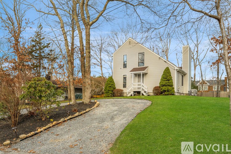 82 Hillside Drive East - house for rent in Sag Harbor for $20,000/month ...