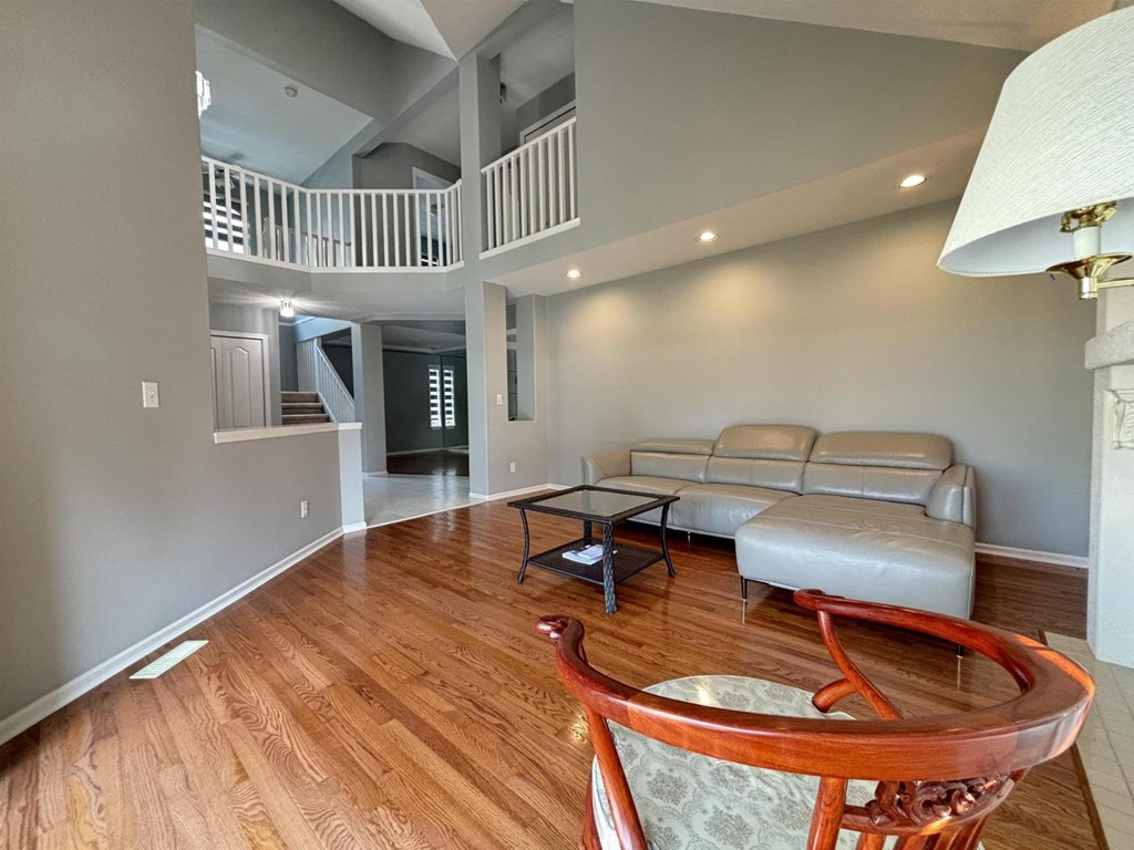 10924 160 STREET - house for rent in Guildford, Surrey for $4,100/month ...