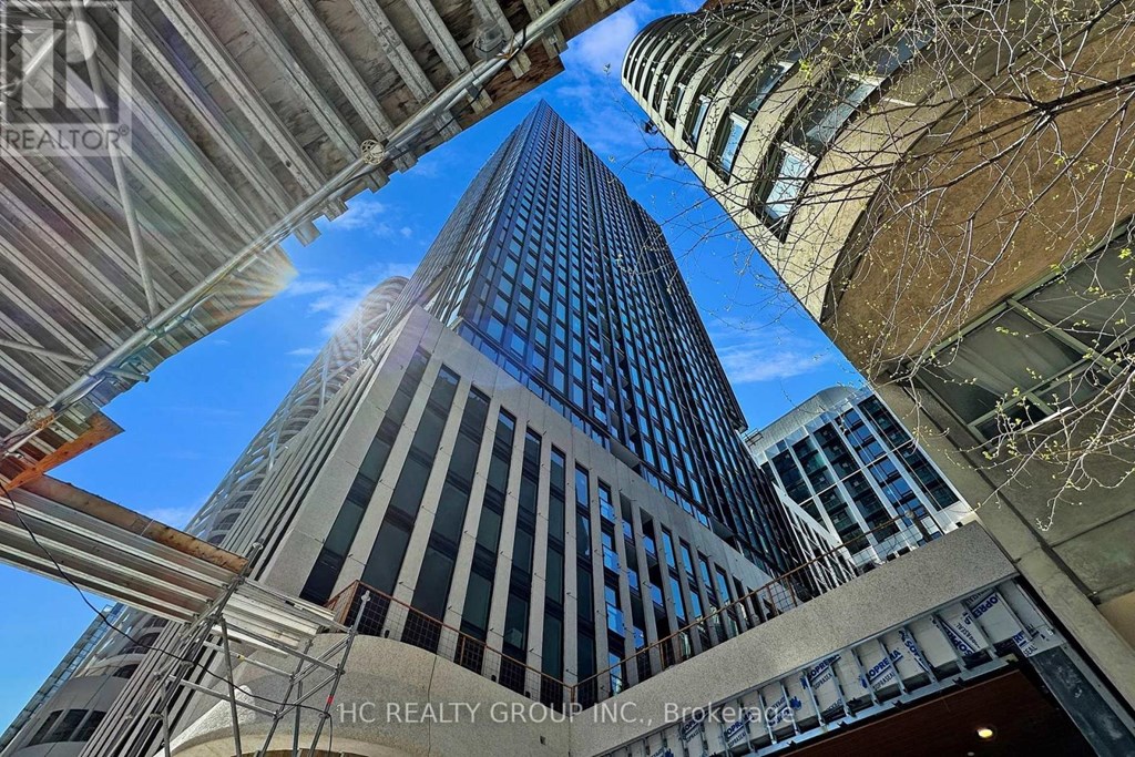 608 - 238 SIMCOE STREET W 608 - condo for rent in Grange Park, Toronto ...