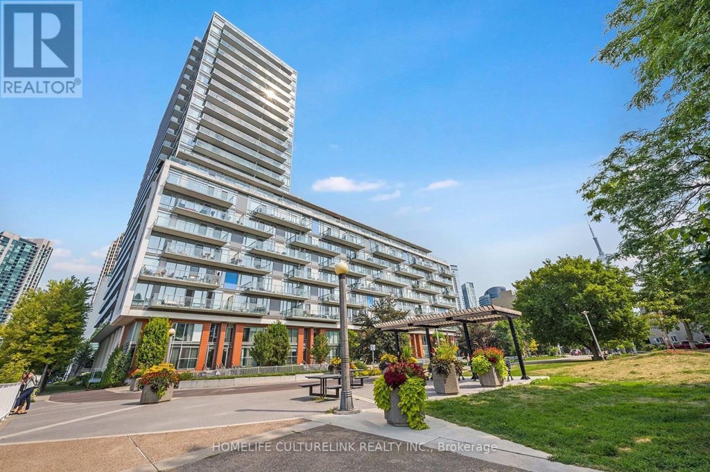 704 - 90 STADIUM ROAD 704 - condo for rent in Fort York, Toronto ...