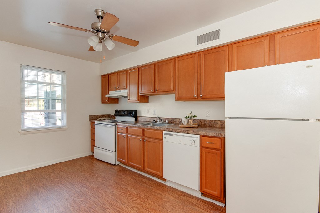 Azalea Manor Apartments - apartment for rent in Greenwood - Elmhurst ...